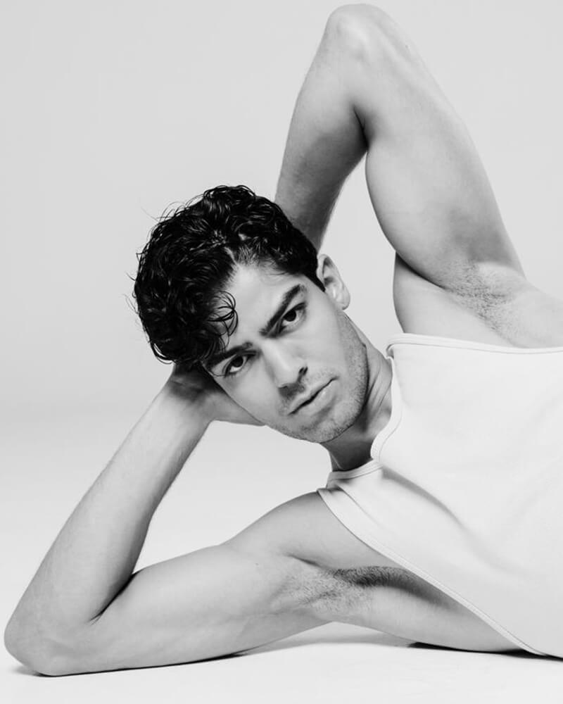 MODEL GABRIEL – Parker Models