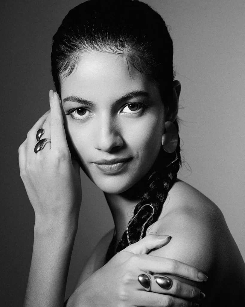 Roberta - Professional Model | Parker Models Portfolio